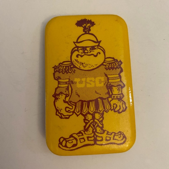 Accessories | Vintage Usc Pin Button | Poshmark